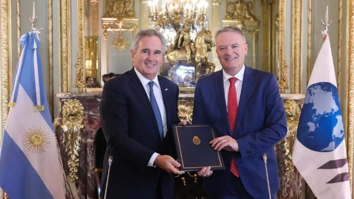 Argentina entrega el memorándum inicial a la OCDE para adherirse al ...